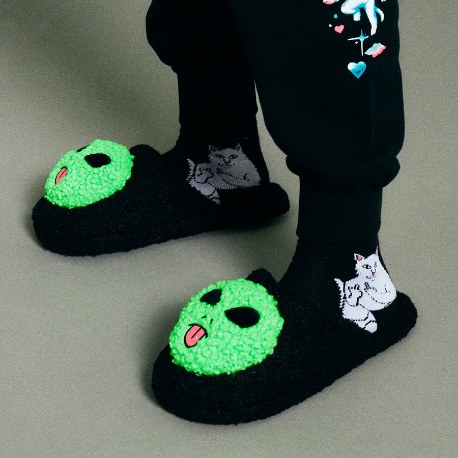 Lord Alien Plush Face House Slippers (Black) – RIPNDIP