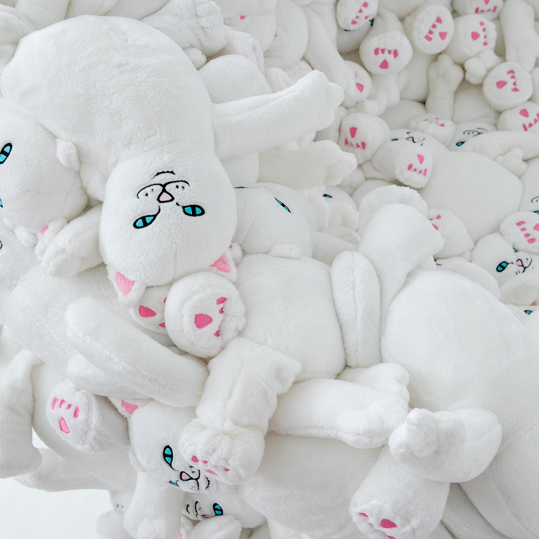 Nerm Plush Chair – RIPNDIP